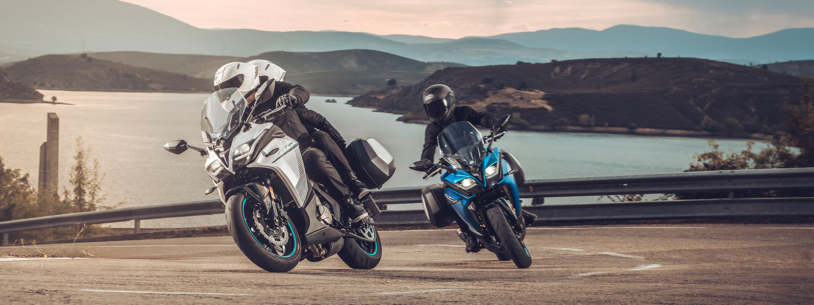 CFMOTO 400GT摩托车|参数|报价_春风动力官网